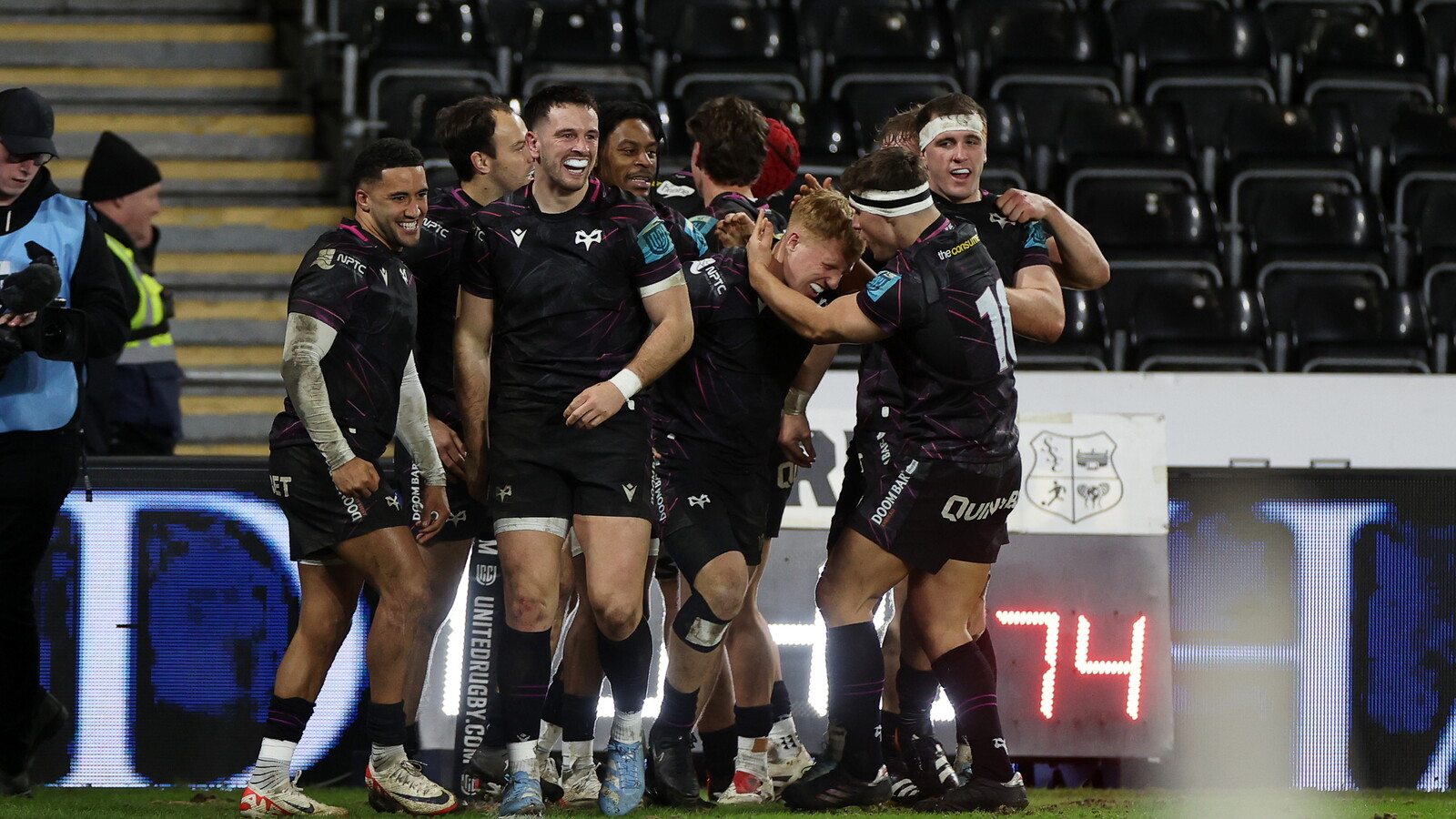 Ospreys get last gasp winner in West Wales Derby | Ospreys