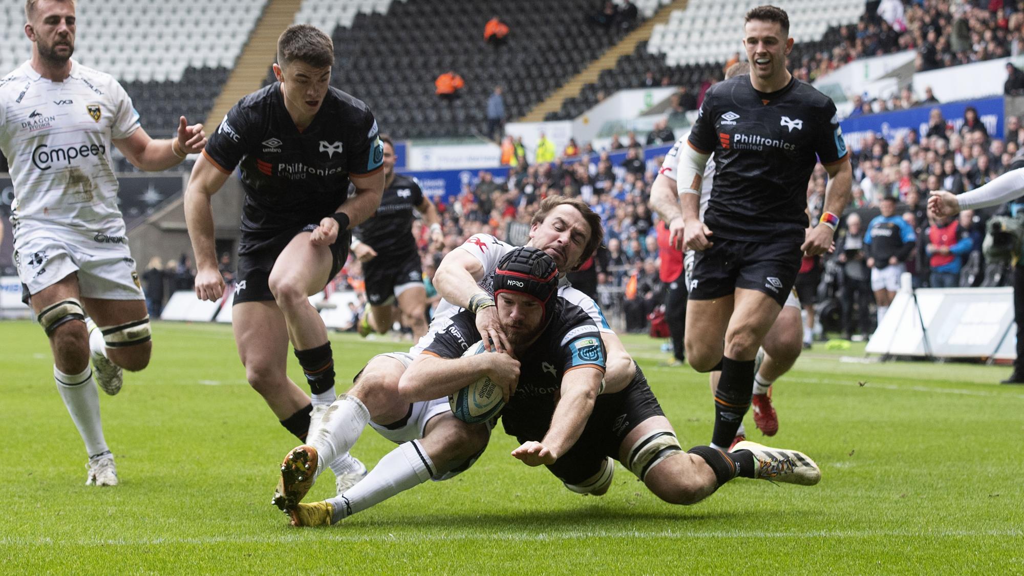 Ospreys the victors in physical battle at the Swansea.com Stadium | Ospreys